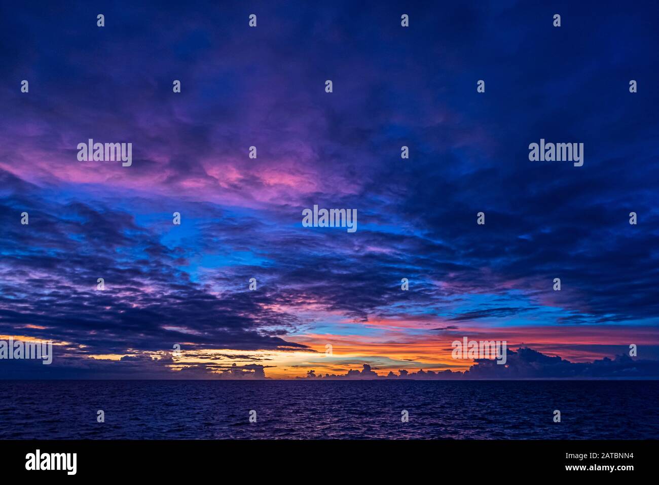 Night sky over pacific islands hi-res stock photography and images - Alamy