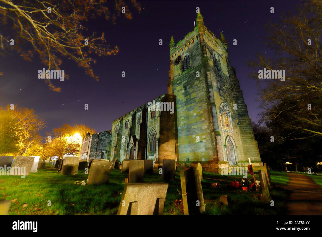 St oswalds church leeds hi-res stock photography and images - Alamy