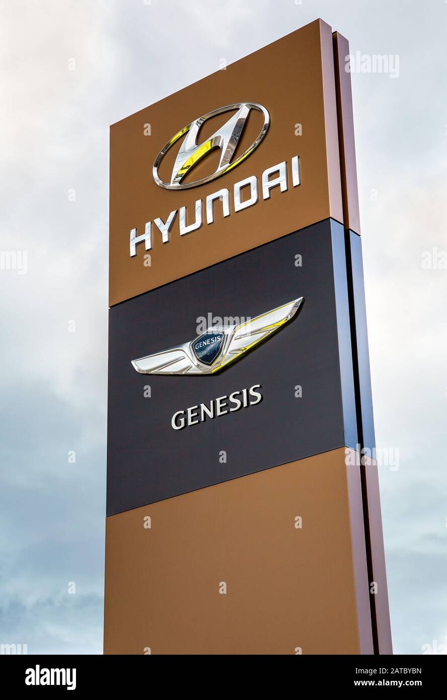 Hyundai signboard hi-res stock photography and images - Alamy
