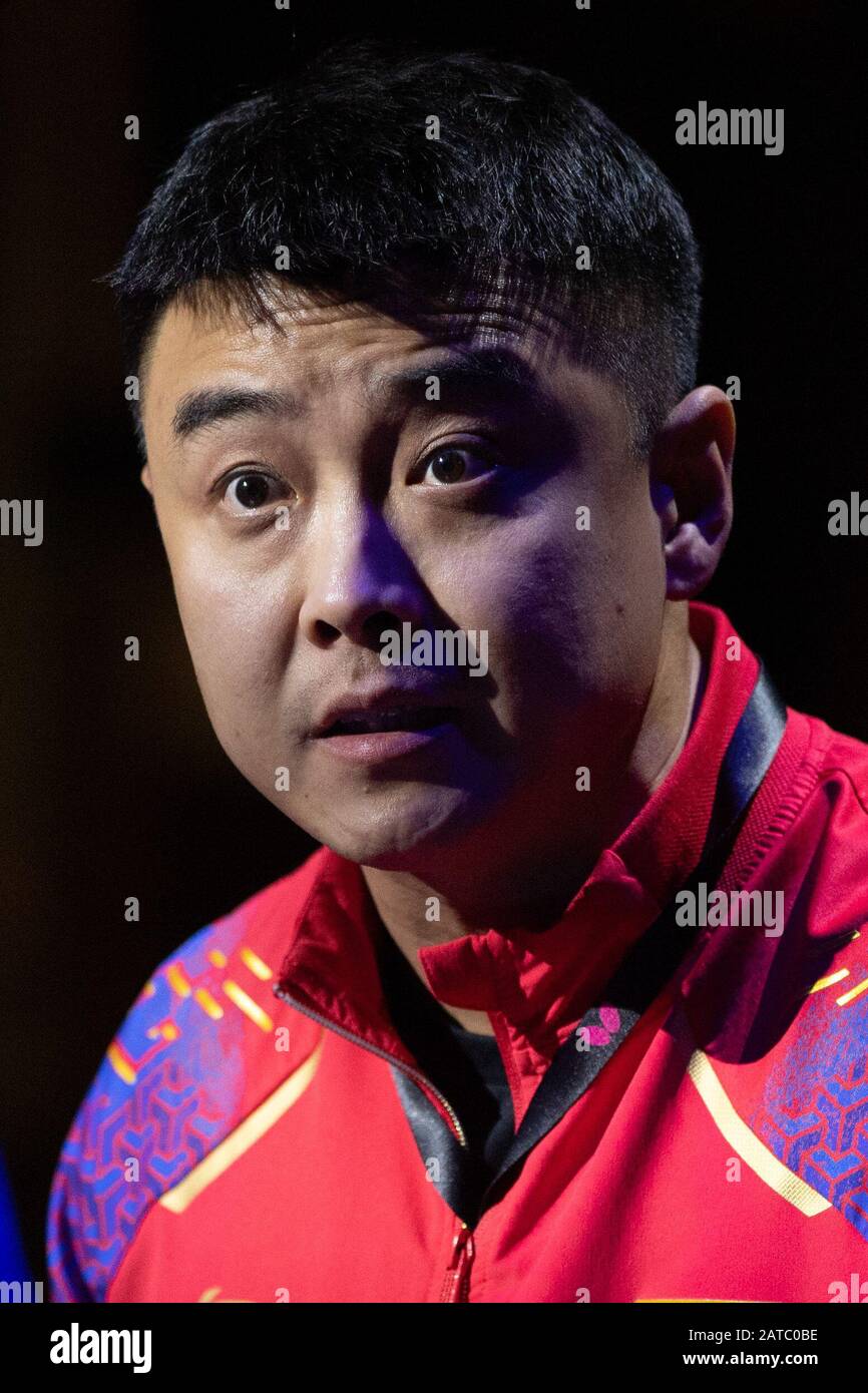 Chinas coach hi-res stock photography and images - Alamy