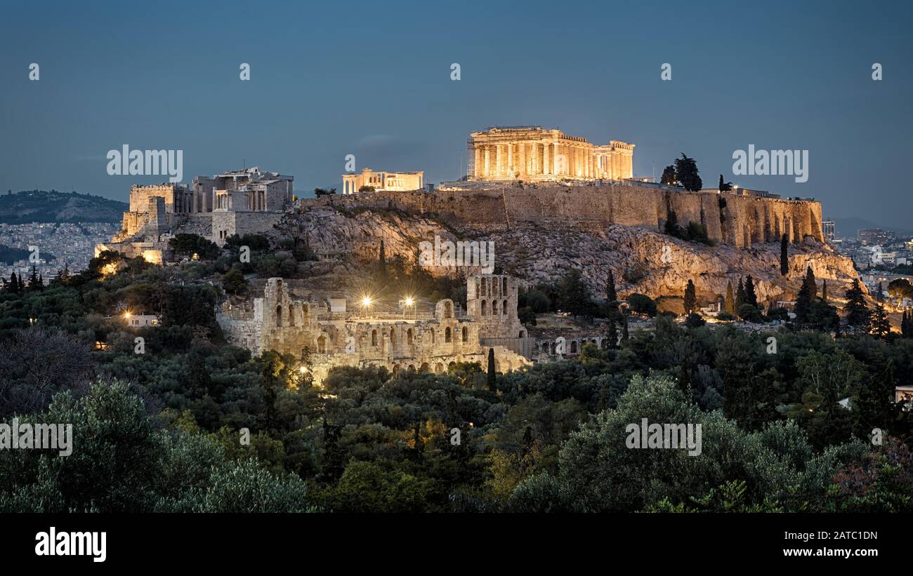 Night panoramic view of Acropolis, Athens, Greece. Famous Acropolis ...