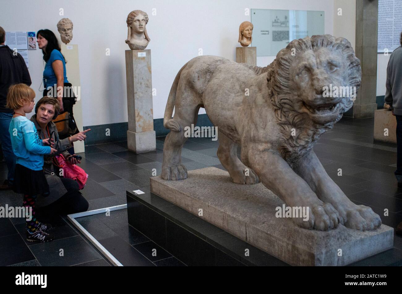 Figures and Sculptures Inside Pergamon Museum, Museumsinsel (Museum ...