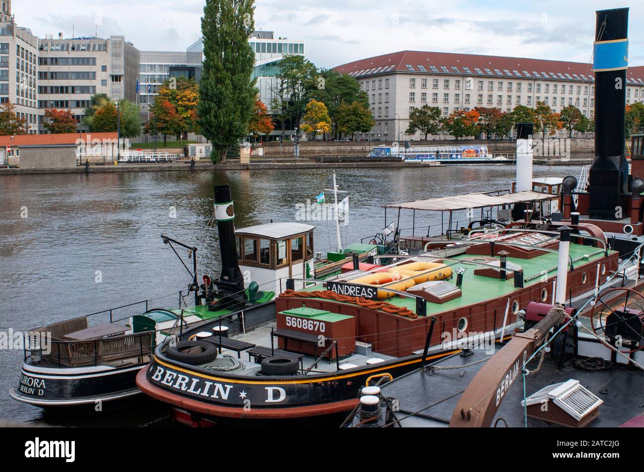 Ships in the Museumshafen Historic Harbour, Markisches Ufer, Mitte ...