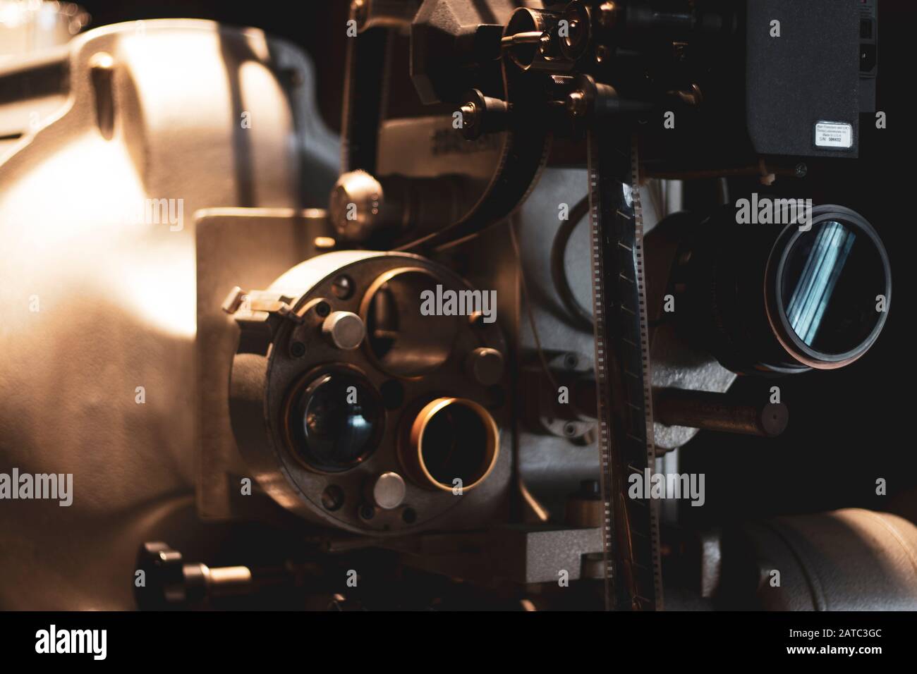 Vintage movie, cinema and movie reel projector Stock Photo - Alamy