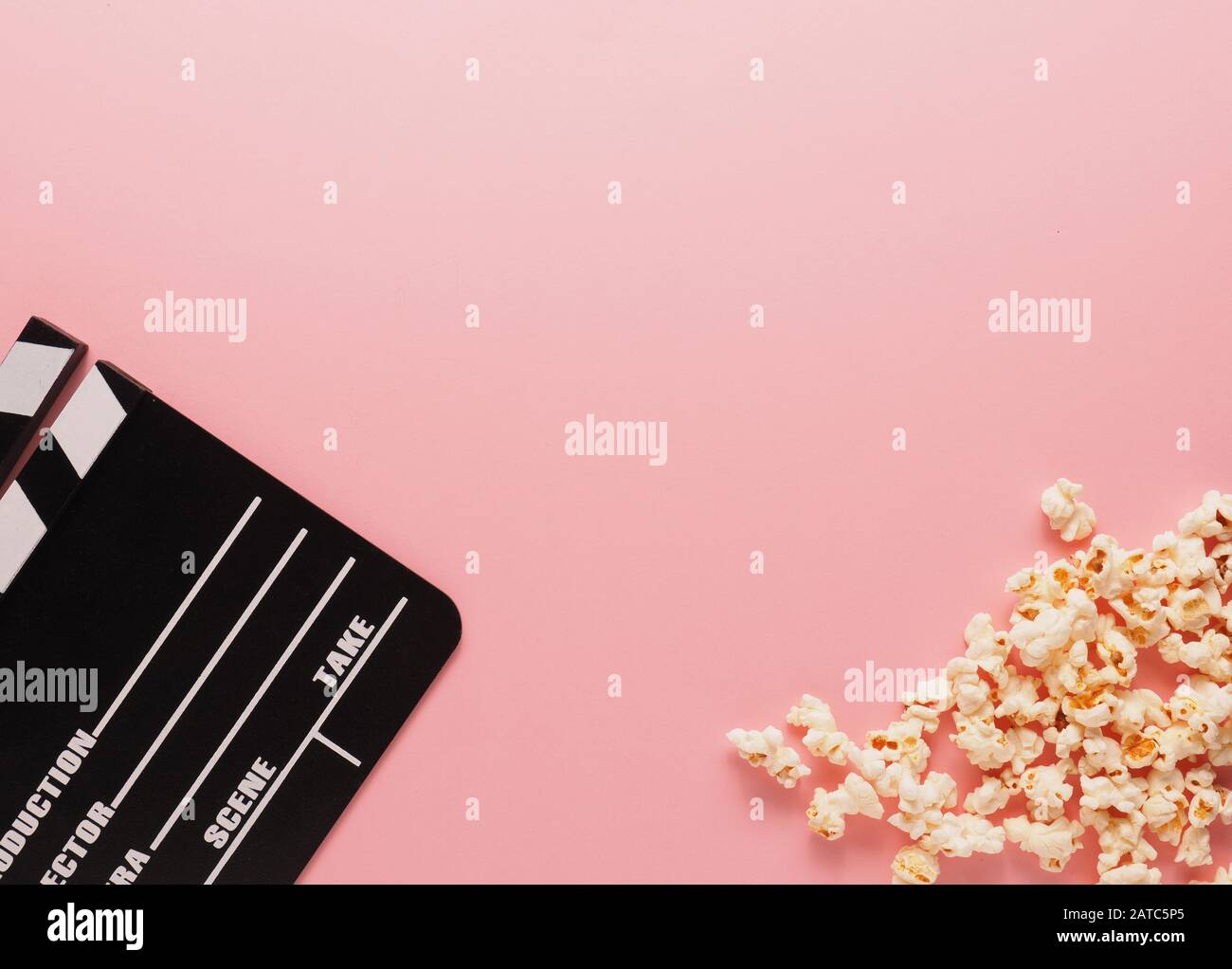 Black film clapper board pink hi-res stock photography and images - Alamy