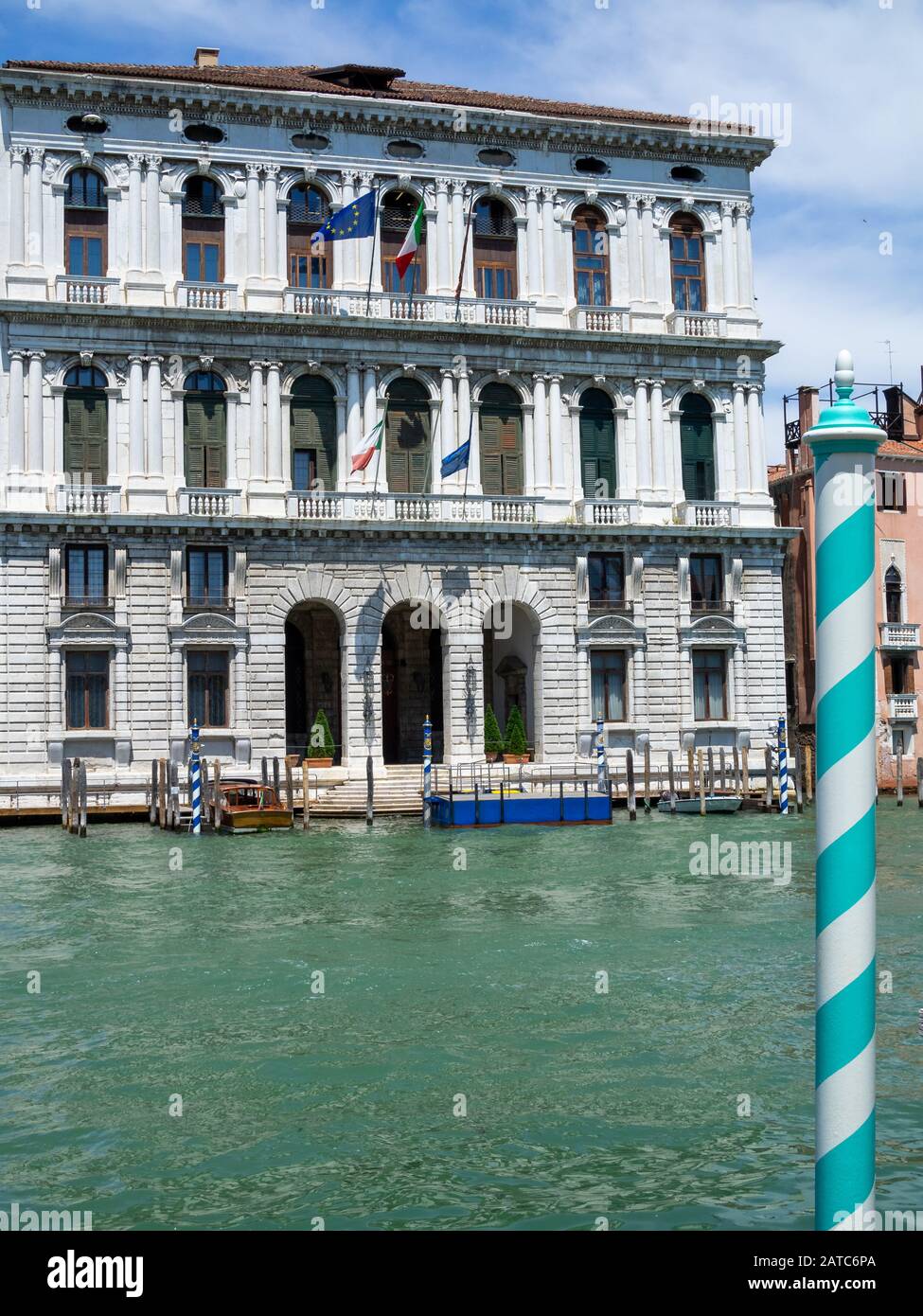 Palazzo corner venice hi-res stock photography and images - Alamy