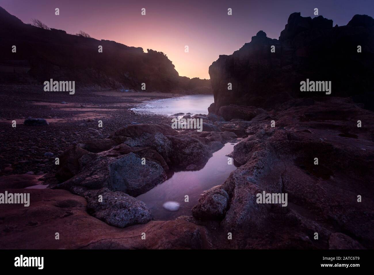 Donkey Rock sunrise Stock Photo - Alamy