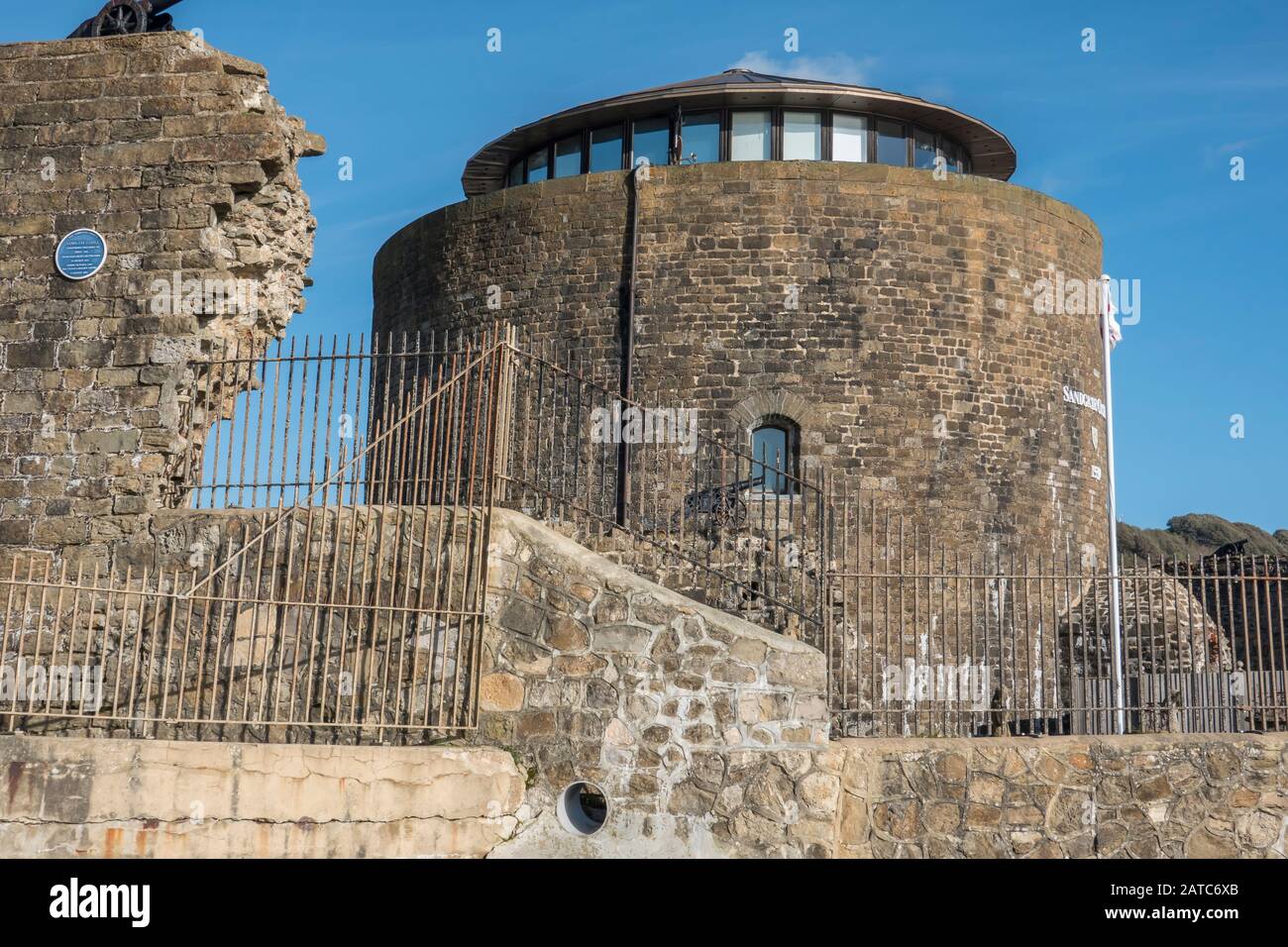 Hythe to folkestone section hi-res stock photography and images - Alamy
