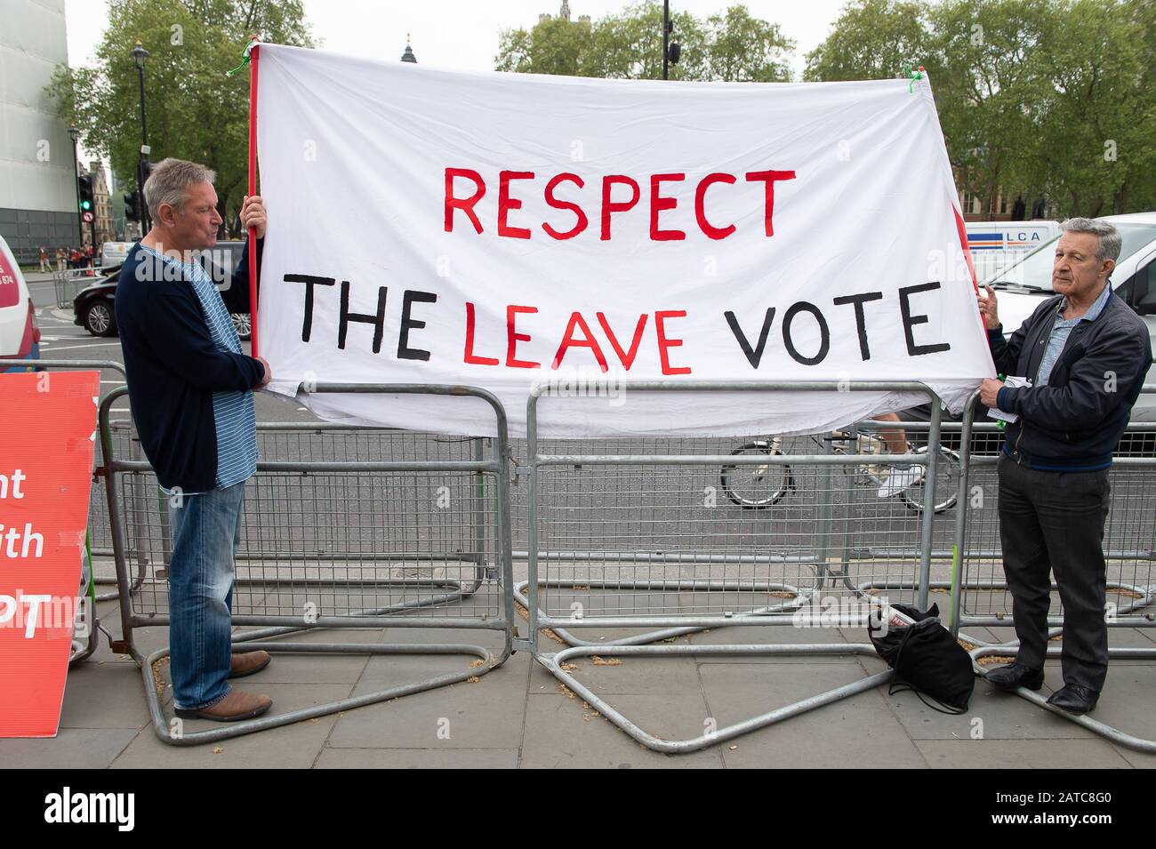 Westminster, London, UK. 1st May, 2019. Brexit Leave campaigners hold ...