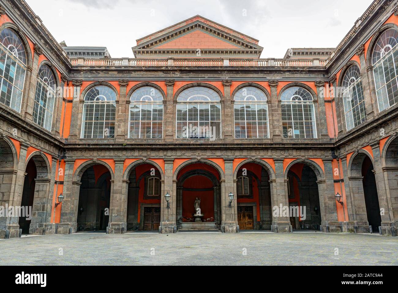 Historical royal renaissance hi-res stock photography and images - Alamy