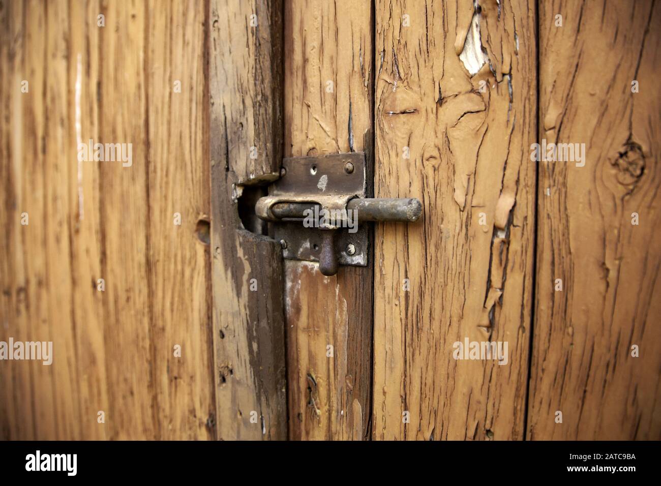 Broken wooden door with padlock, construction and architecture Stock ...