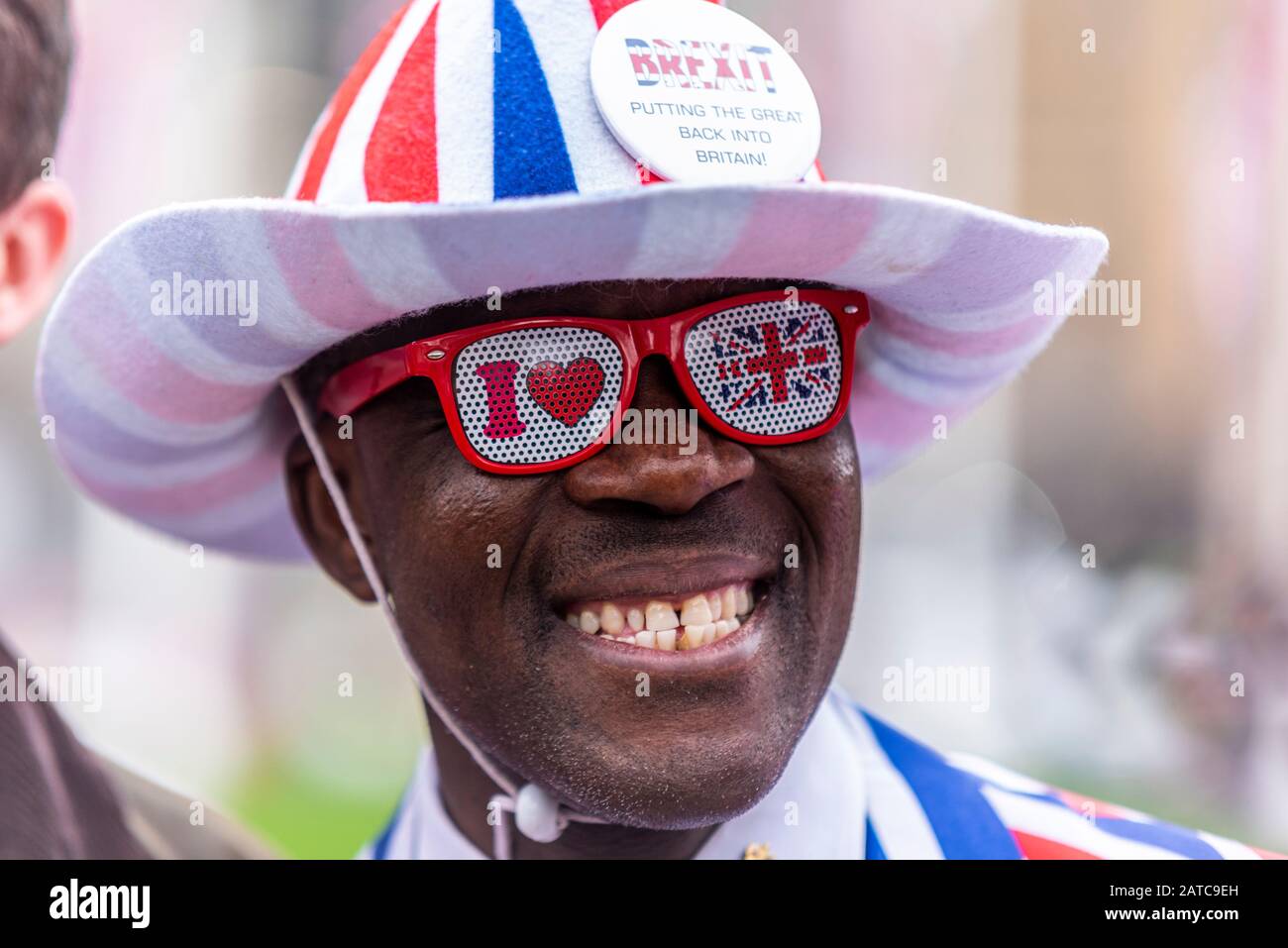Sunglasses with british flag hi-res stock photography and images - Alamy