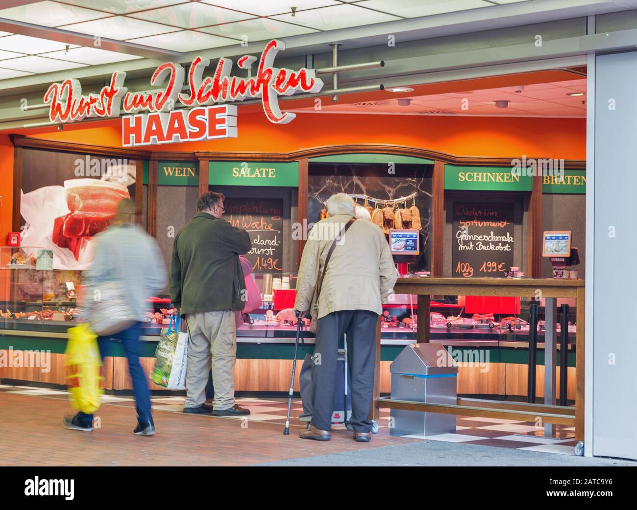 Germany wurst stand hi-res stock photography and images - Alamy