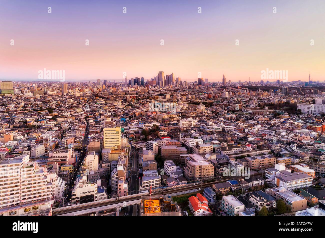 Downtown tokyo architecture hi-res stock photography and images - Alamy