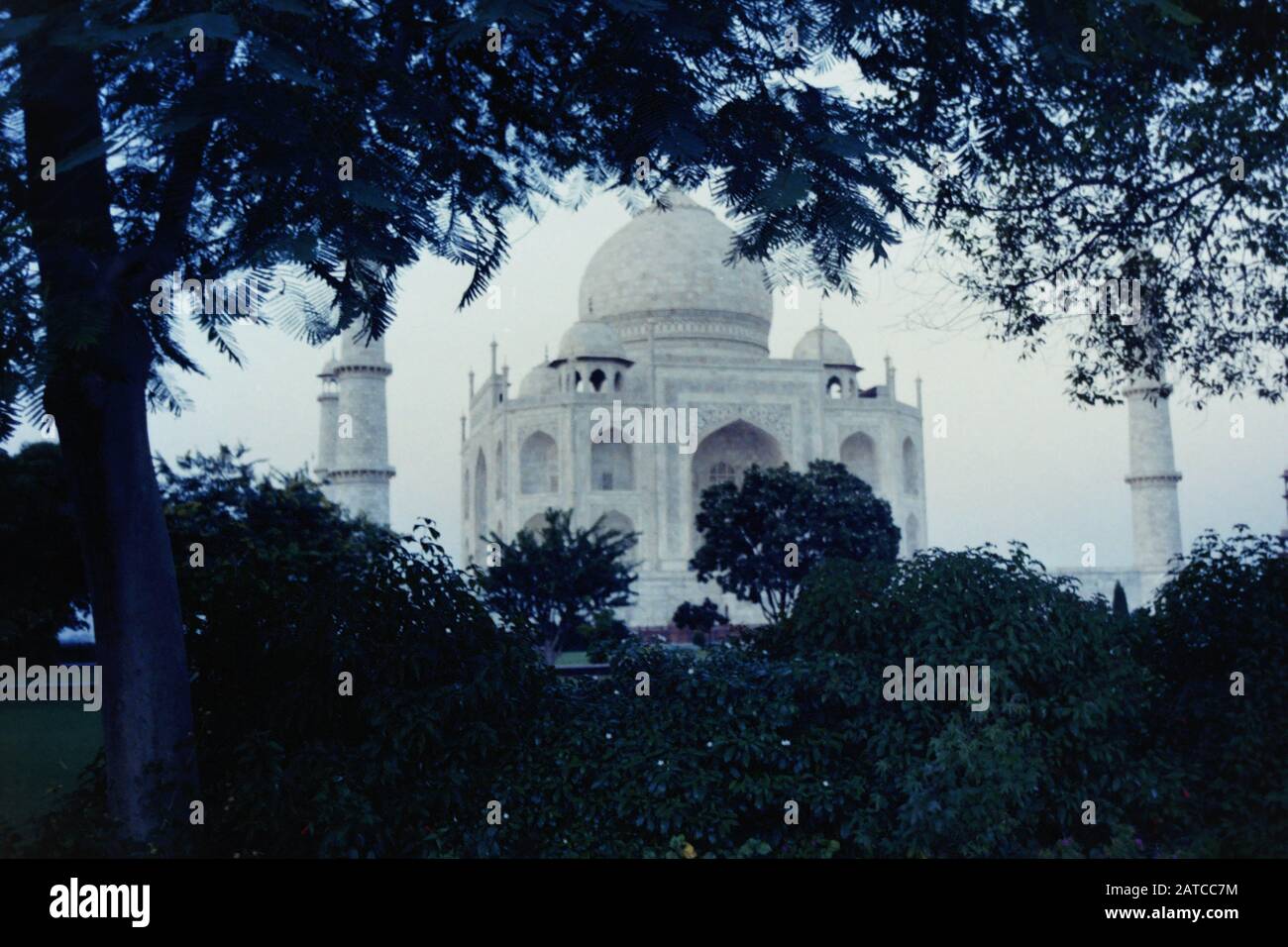 Taj mahal bricks hi-res stock photography and images - Alamy