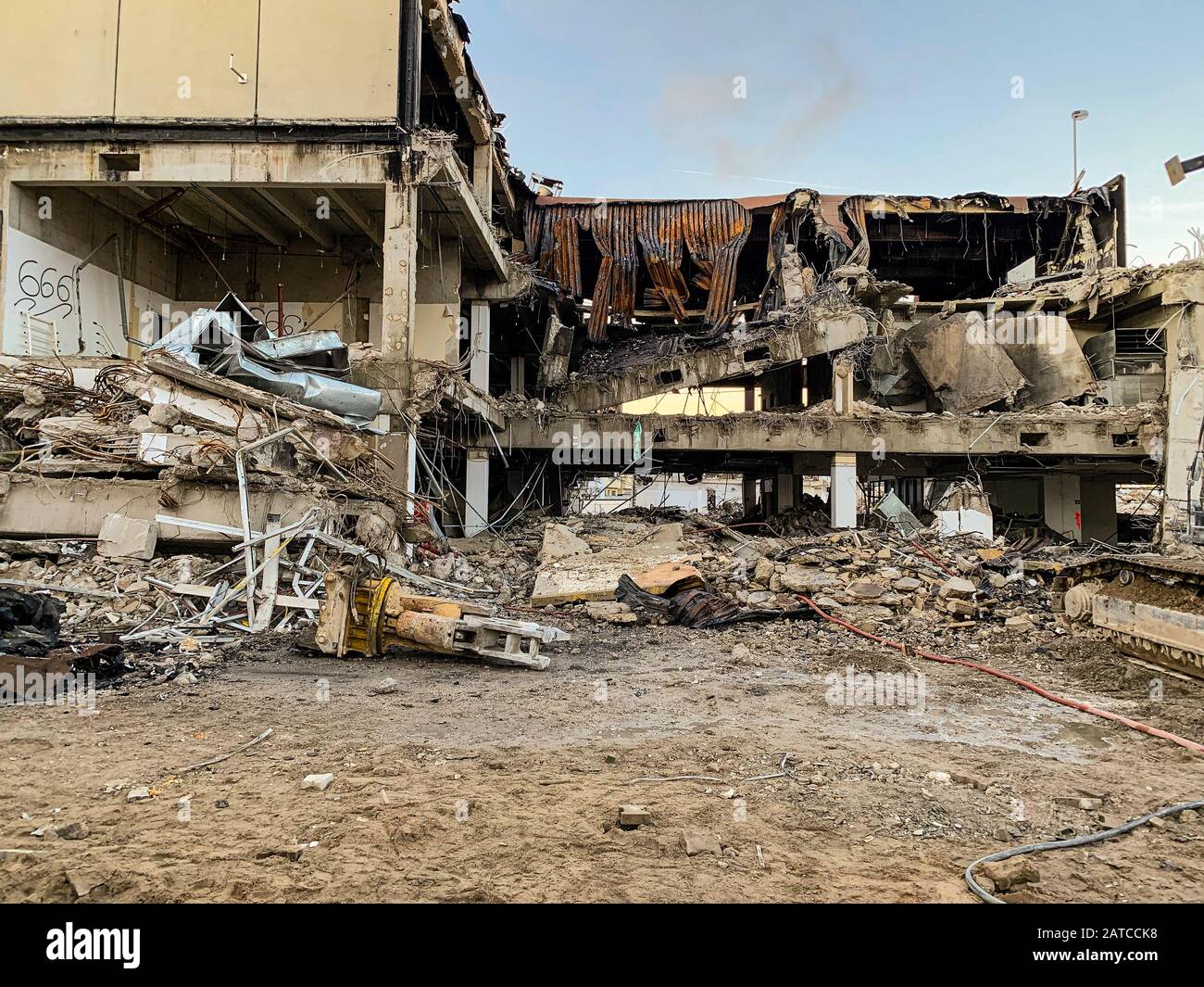 House destroyed by tsunami hi-res stock photography and images - Alamy