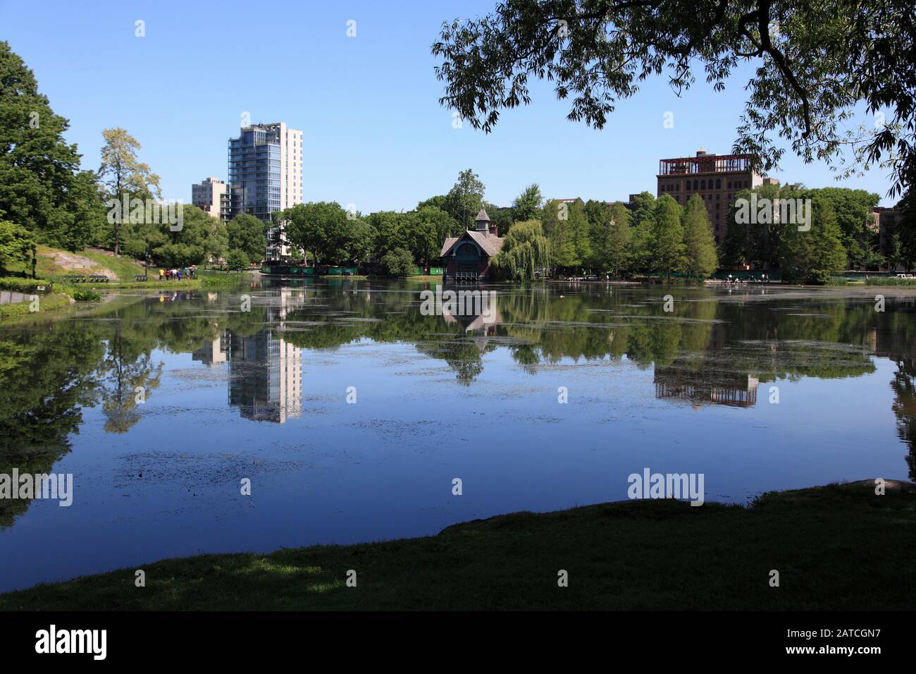 Harlem Meer, Central Park, Manhattan, New York City, USA Stock Photo ...