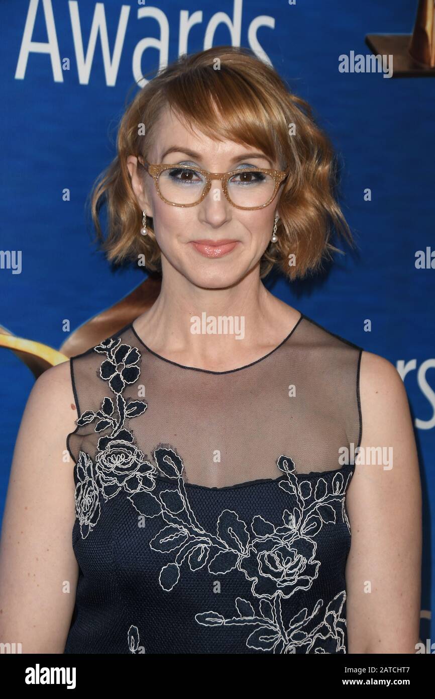 Beverly Hills, USA. 01st Feb, 2020. Kira Snyder walks the carpet at the ...