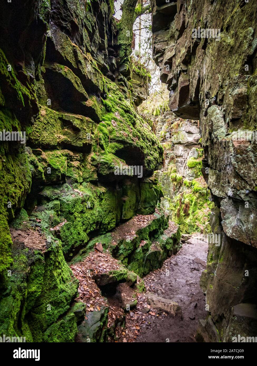 Luds church gradbach peak district hi-res stock photography and images ...