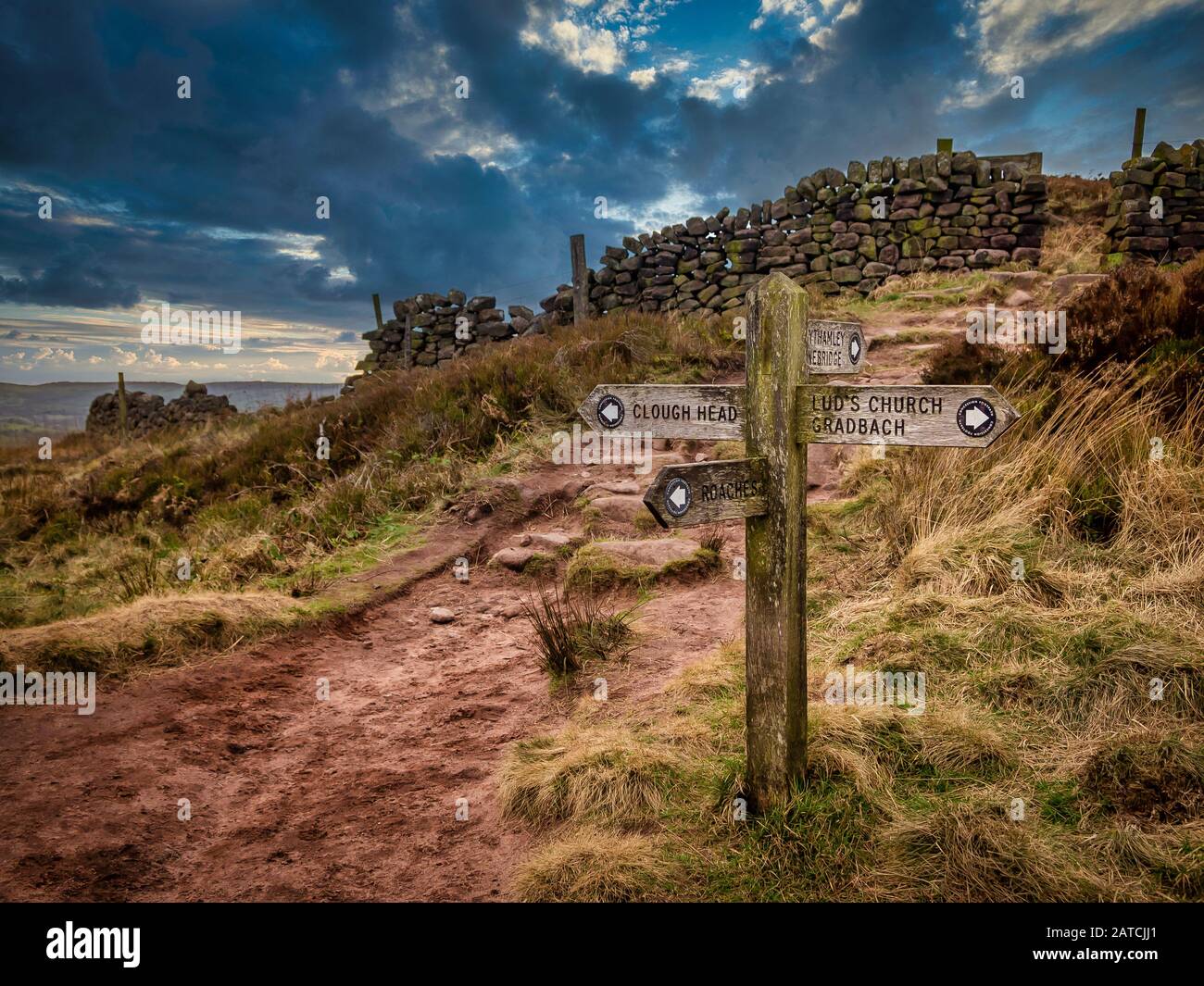 Lud's church peak district hi-res stock photography and images - Alamy