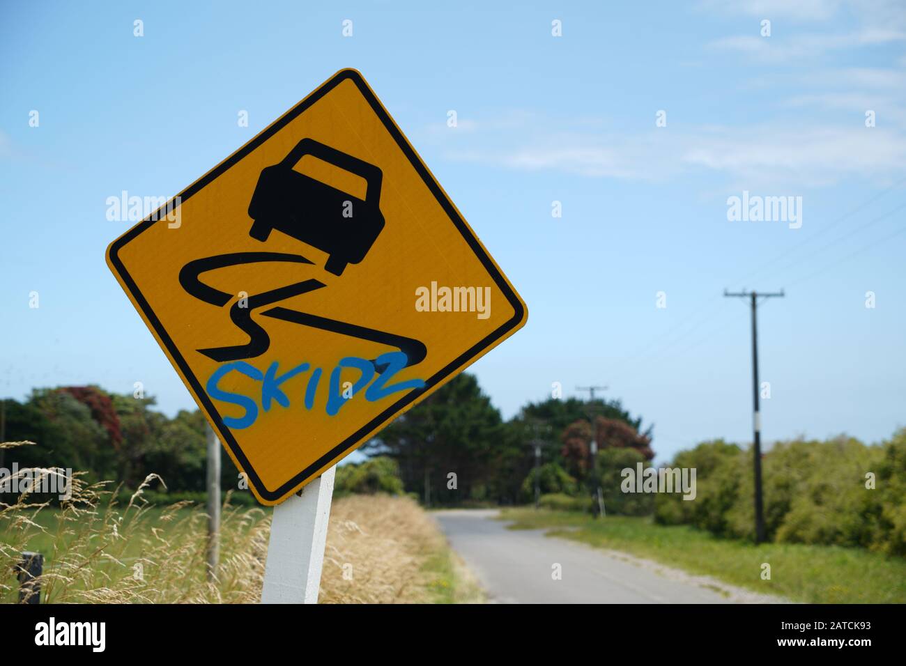 Wet paint warning sign hi-res stock photography and images - Alamy