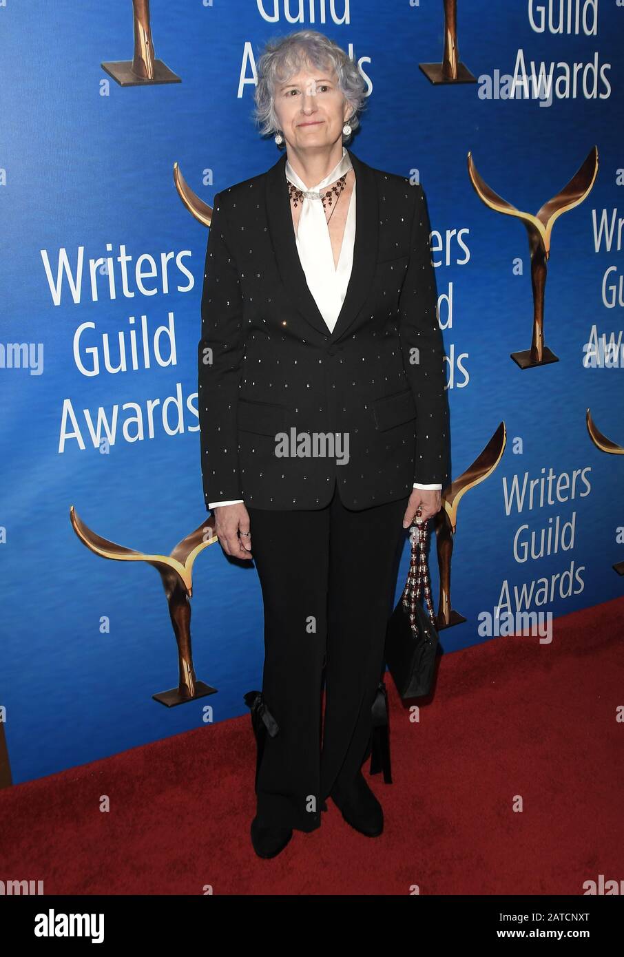 Beverly Hills, USA. 01st Feb, 2020. Kelly Hutchinson walks the carpet ...