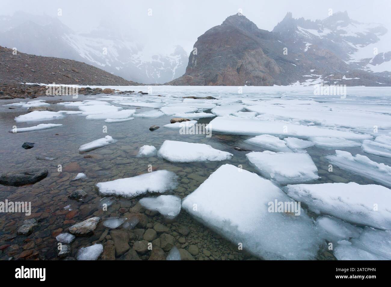 Laguna de Los Tres view. Frozen lagoon. Fitz Roy mountain, Patagonia ...