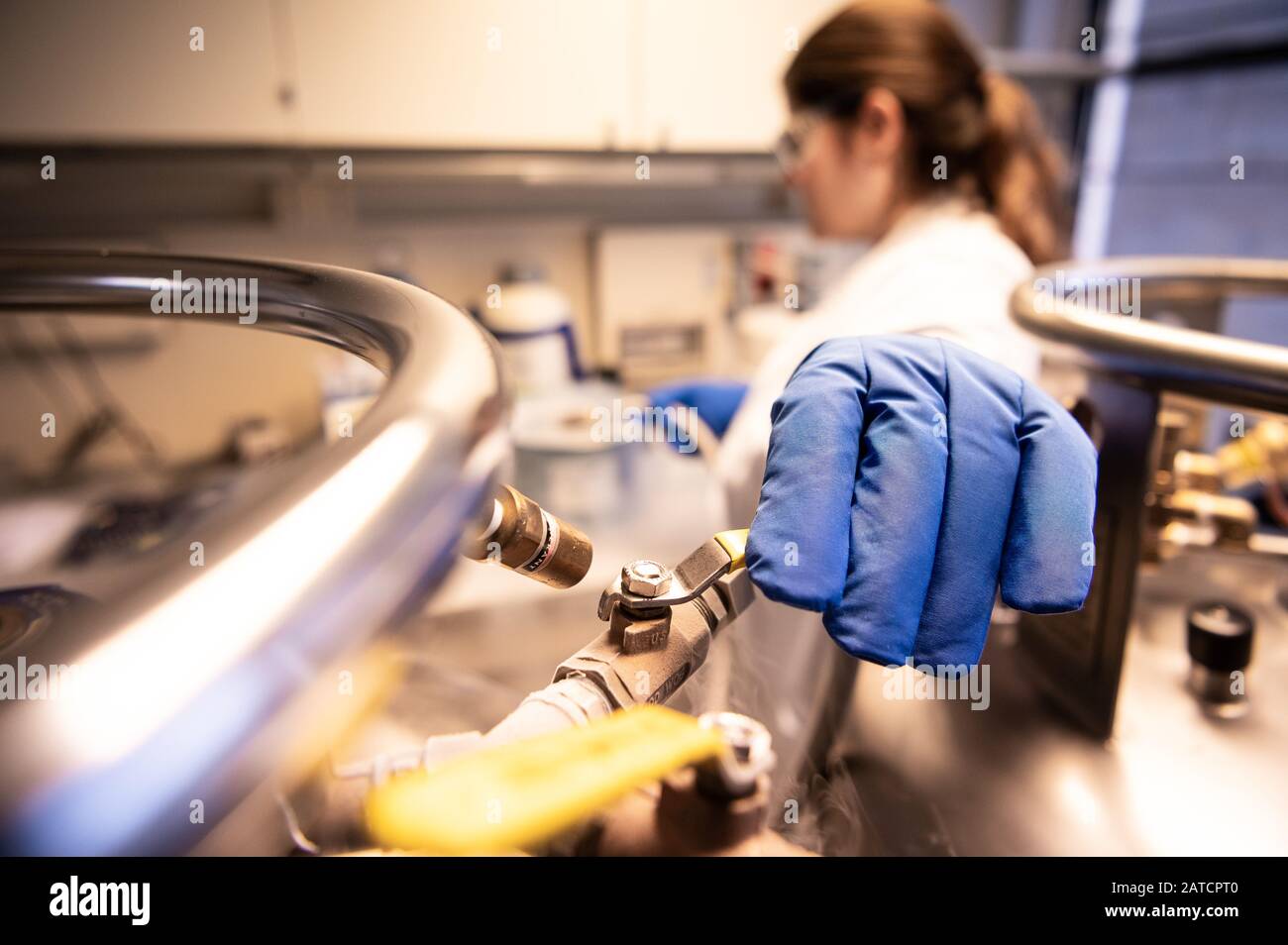 Mainz, Germany. 28th Jan, 2020. Verena Holze, reproductive biologist ...