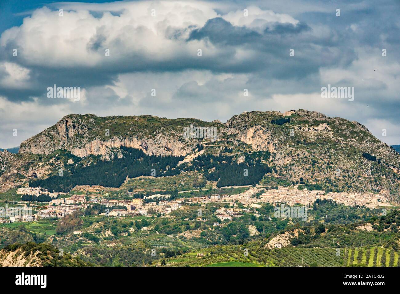 Hill town of Stilo, Bosco di Stilo mountain range, Calabria, Italy ...