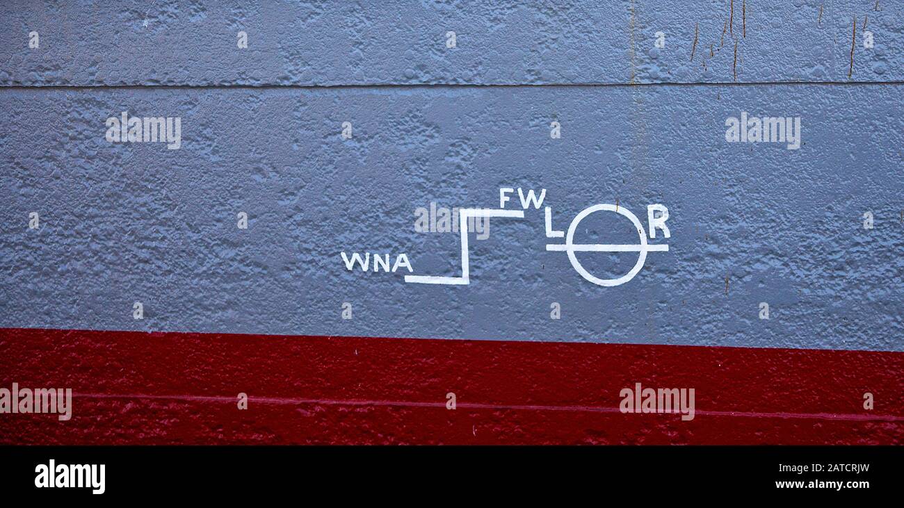 Plimsoll Lines on ship Stock Photo - Alamy