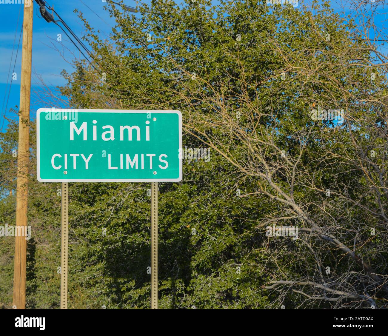 Miami city limits sign hi-res stock photography and images - Alamy