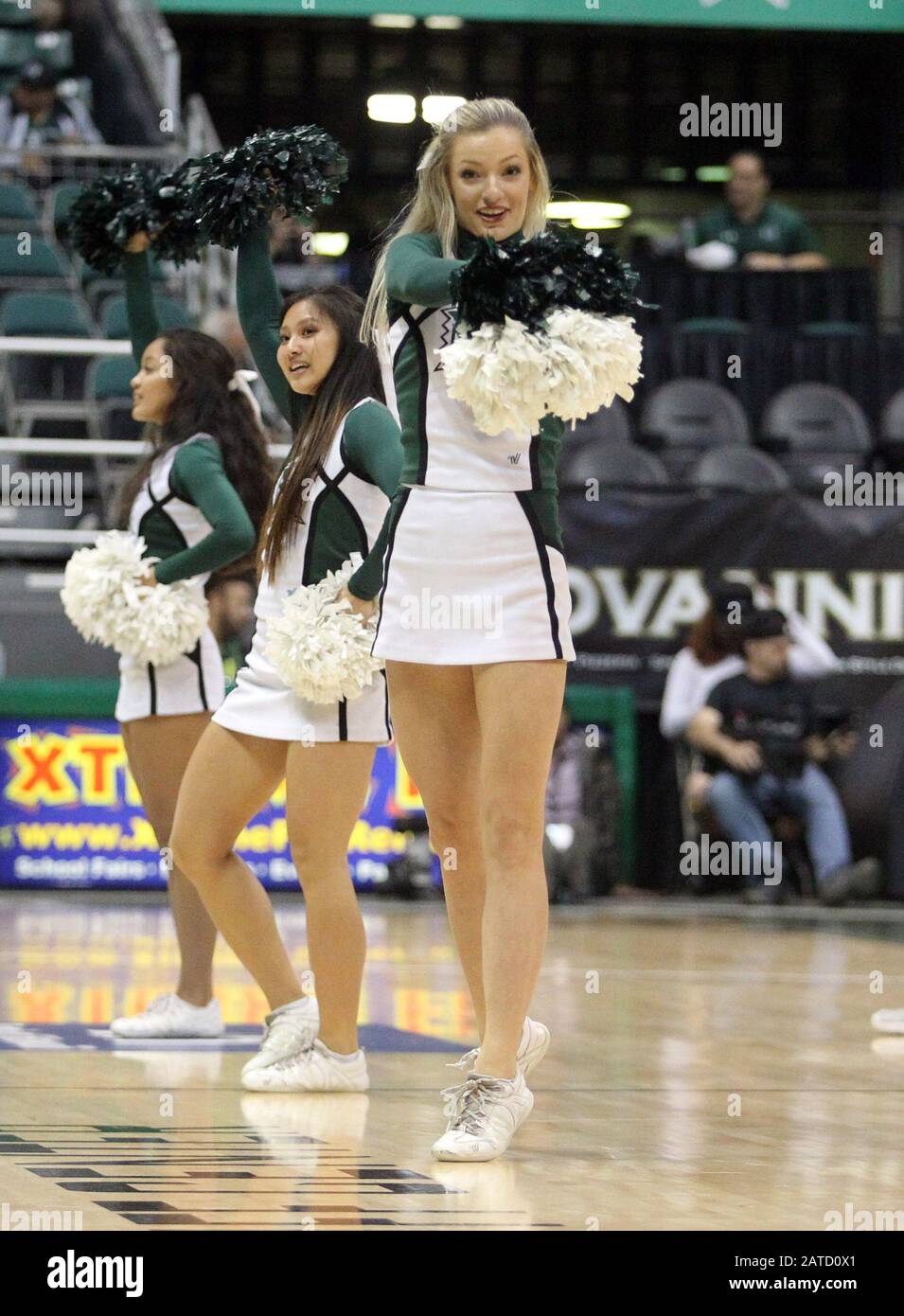 Hawaii Cheerleaders High Resolution Stock Photography and Images - Alamy