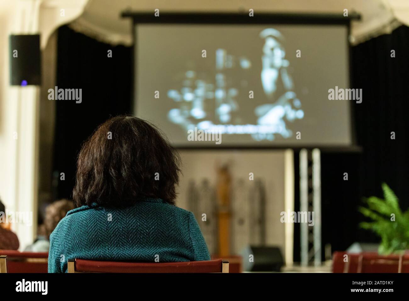Film projector woman hi-res stock photography and images - Alamy