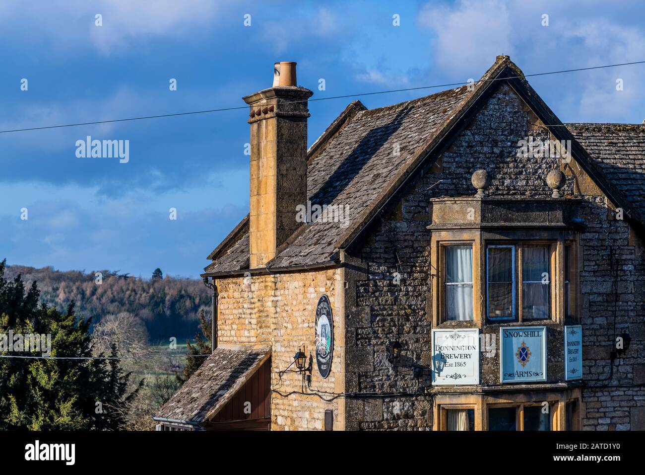 pub snowshill village cotswolds england uk Stock Photo - Alamy
