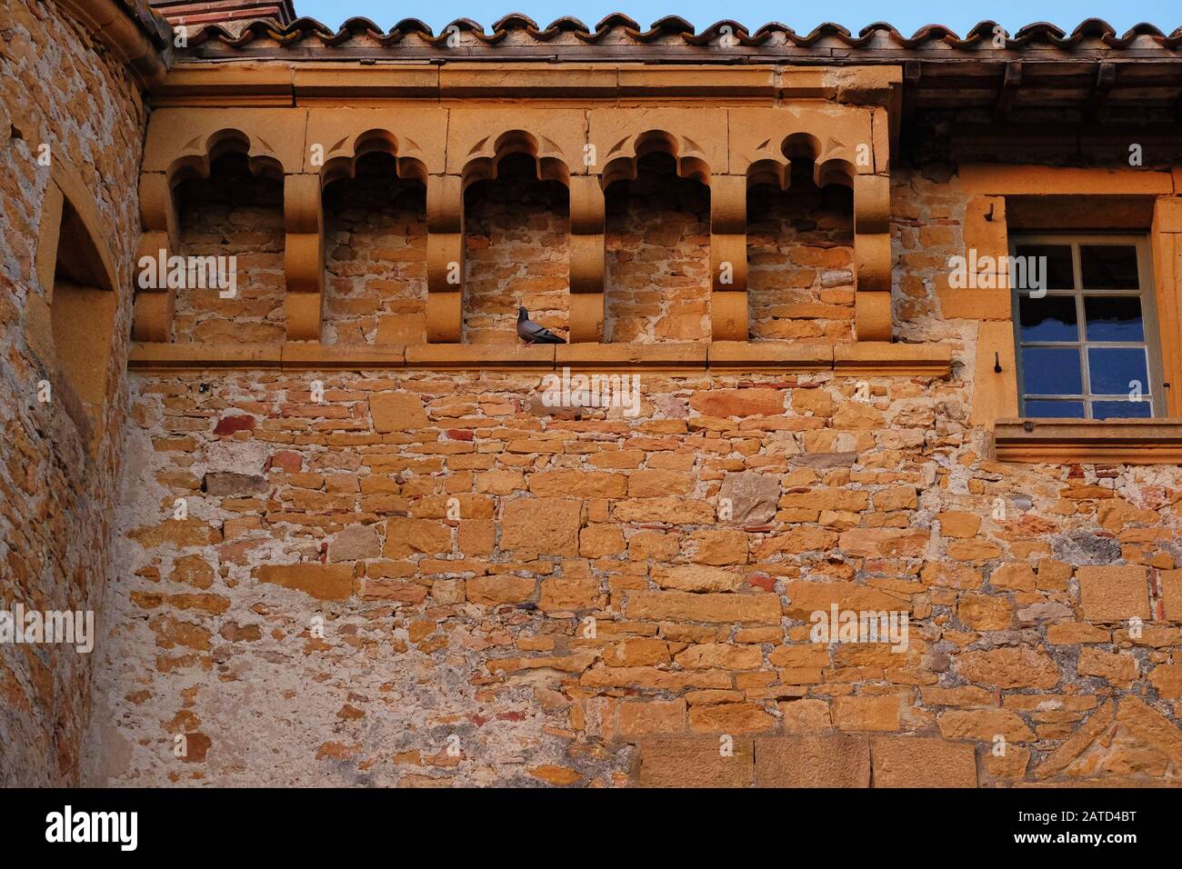 Trefoil Window High Resolution Stock Photography and Images - Alamy