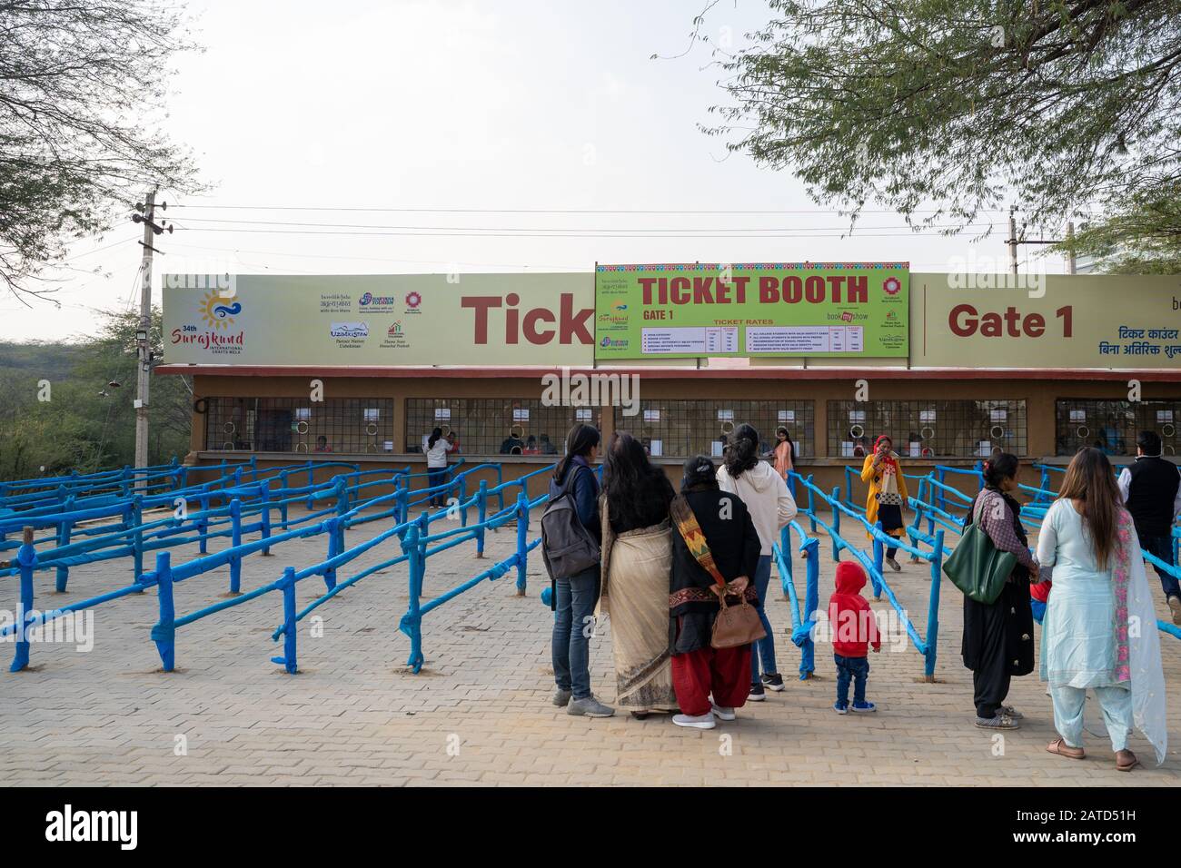 Book fair gate hi-res stock photography and images - Alamy