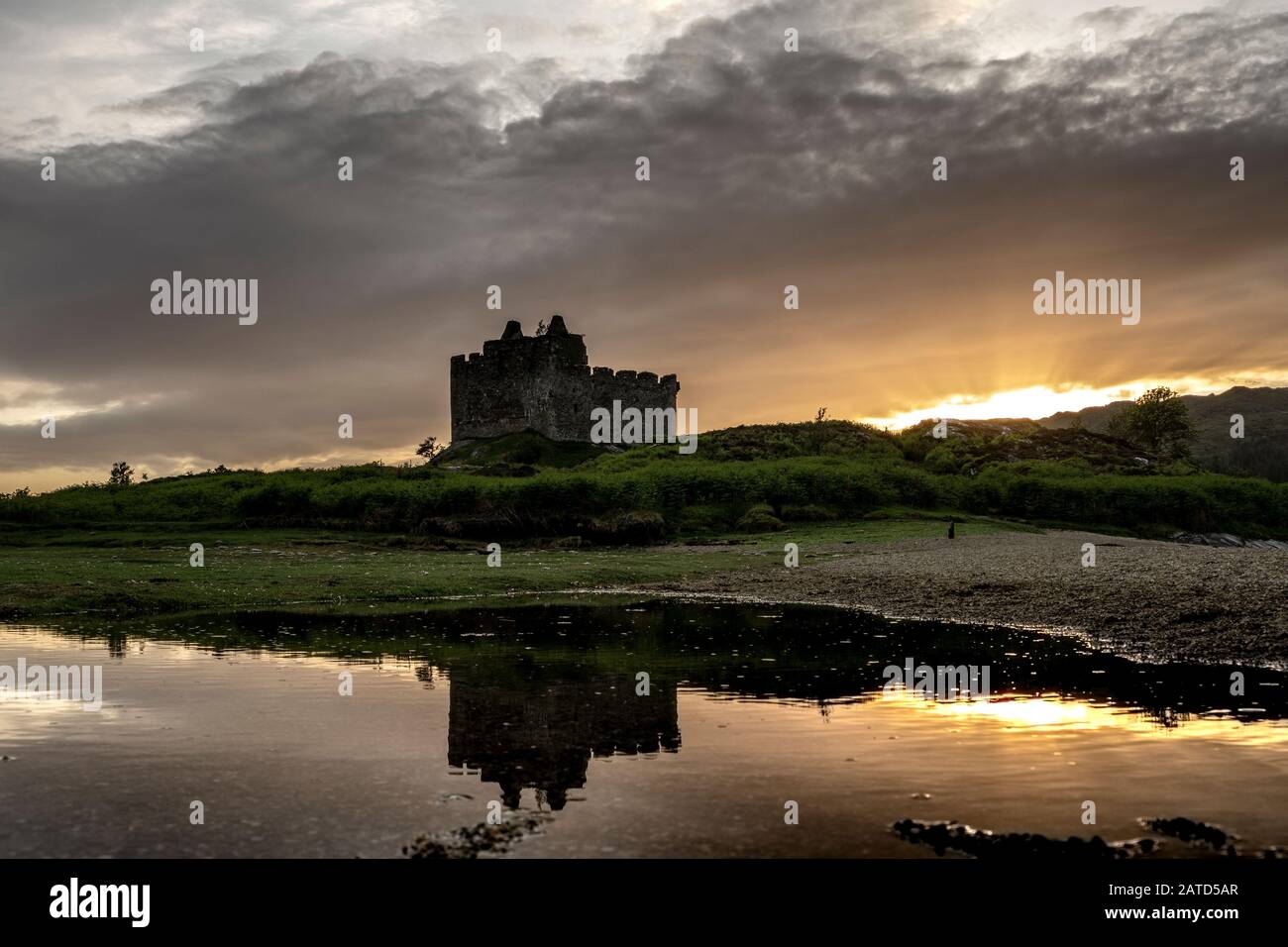 Castle tioram aerial hi-res stock photography and images - Alamy