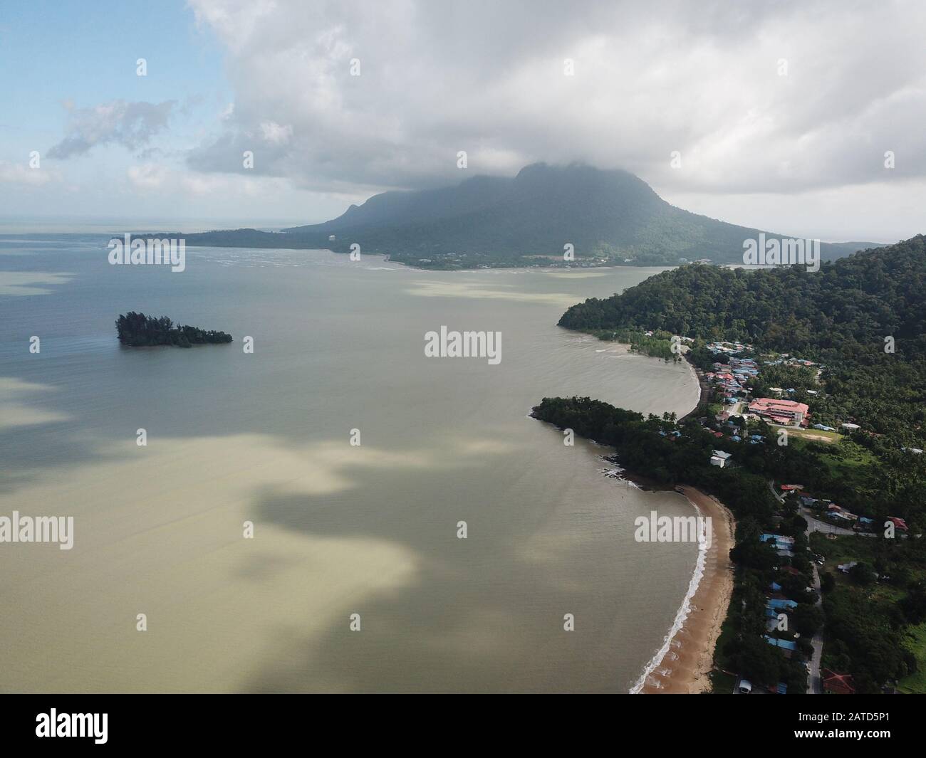 Sarawak river mount santubong hi-res stock photography and images - Alamy