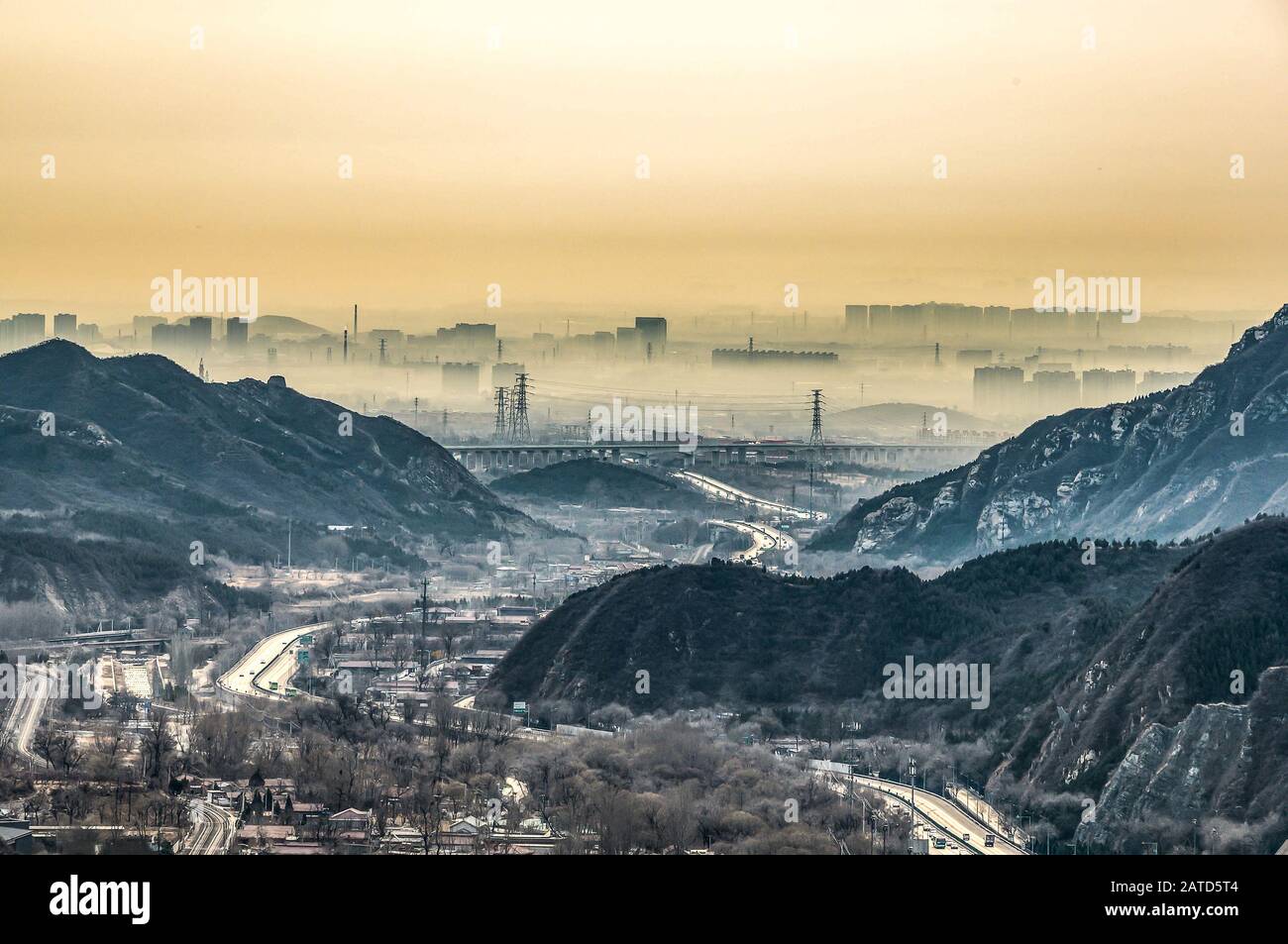 Polution in china hi-res stock photography and images - Alamy