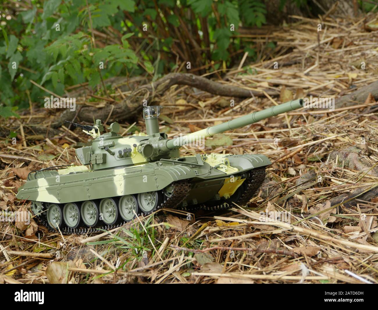Tank T72 side view rc model Stock Photo - Alamy