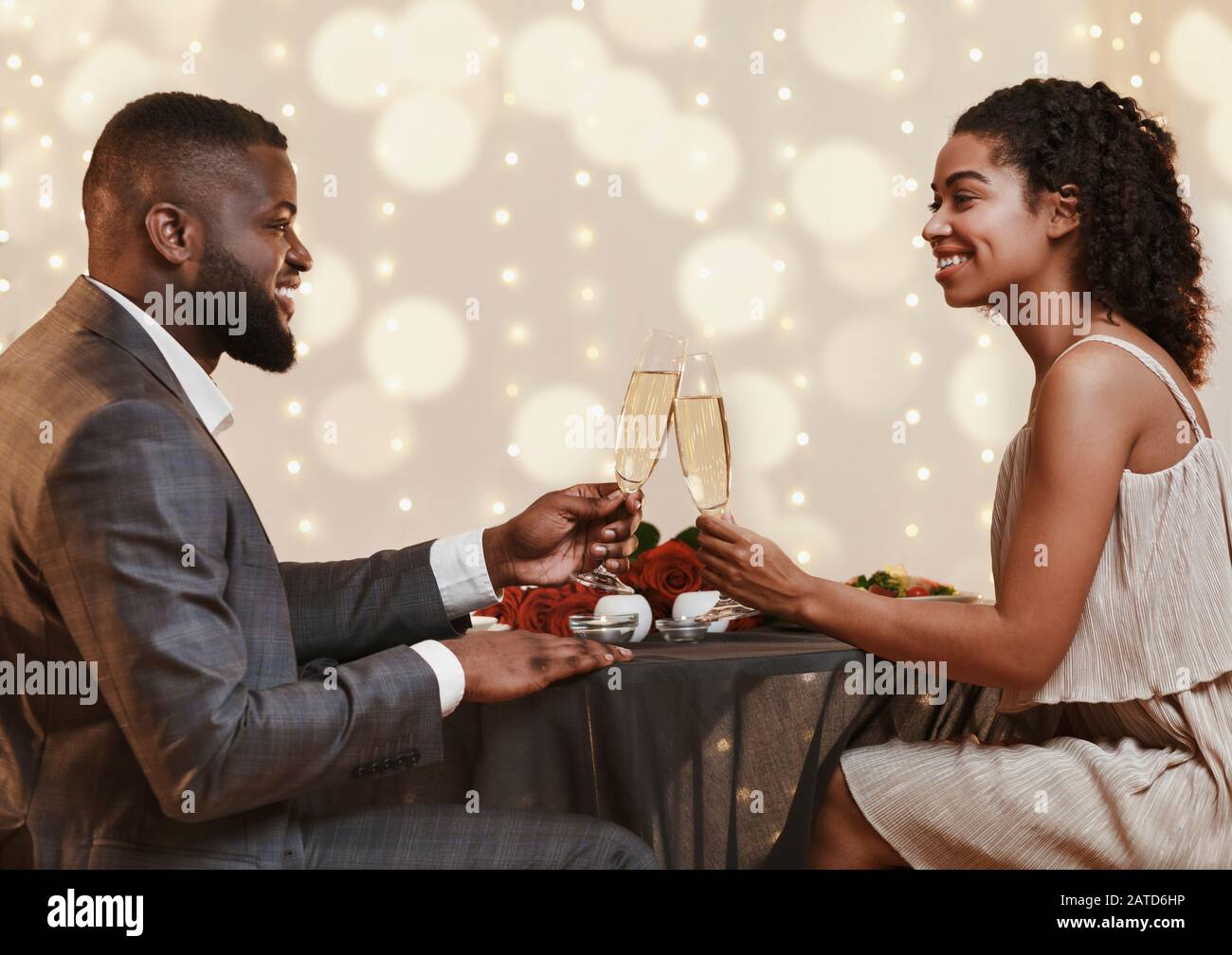 Young couple champagne dining hi-res stock photography and images - Alamy