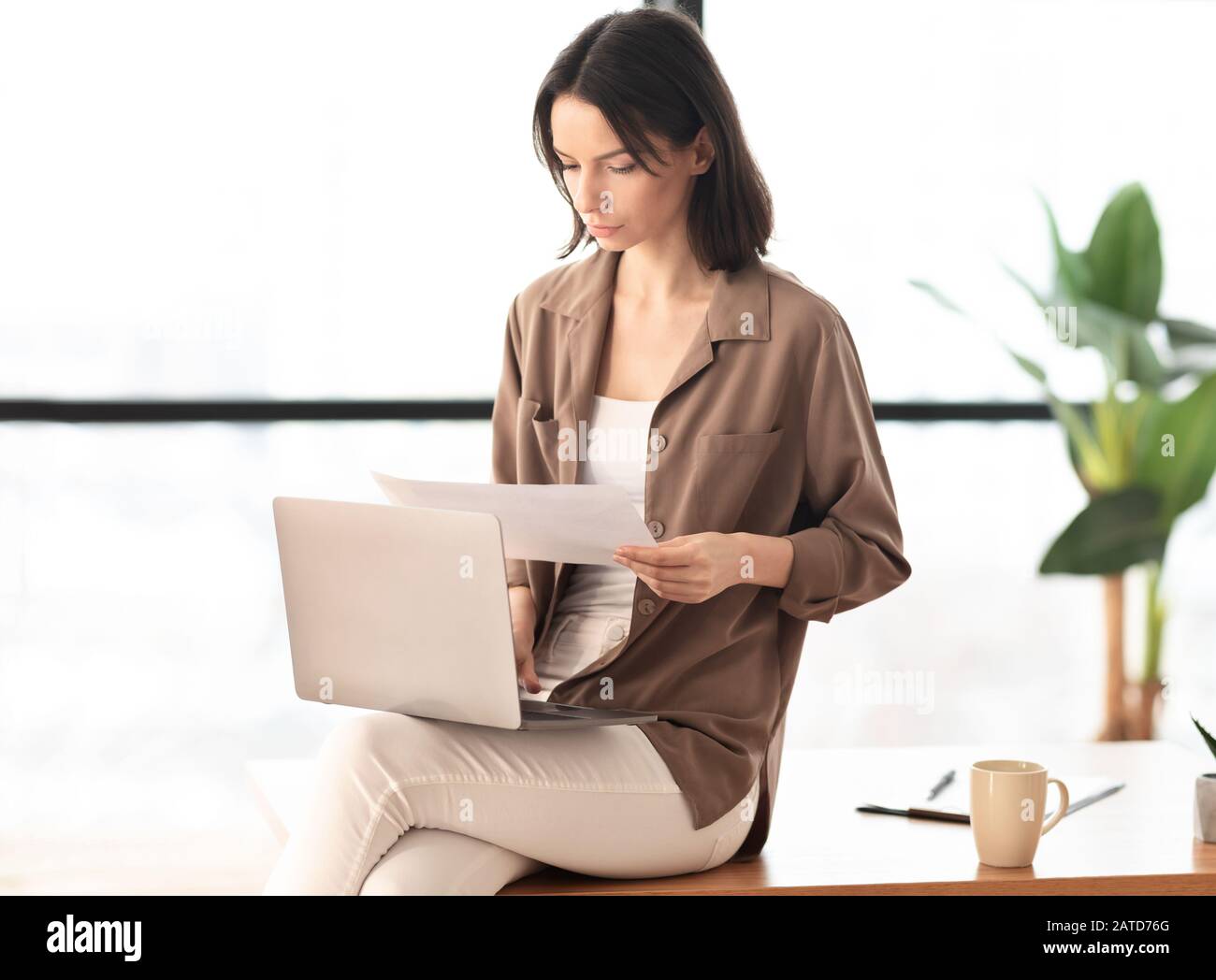 Girl typing on computer hi-res stock photography and images - Alamy