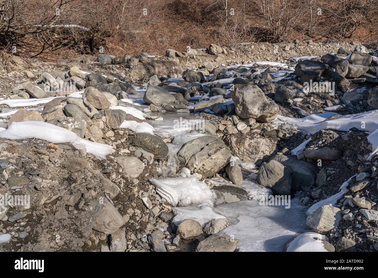 Frozen channel water hi-res stock photography and images - Alamy