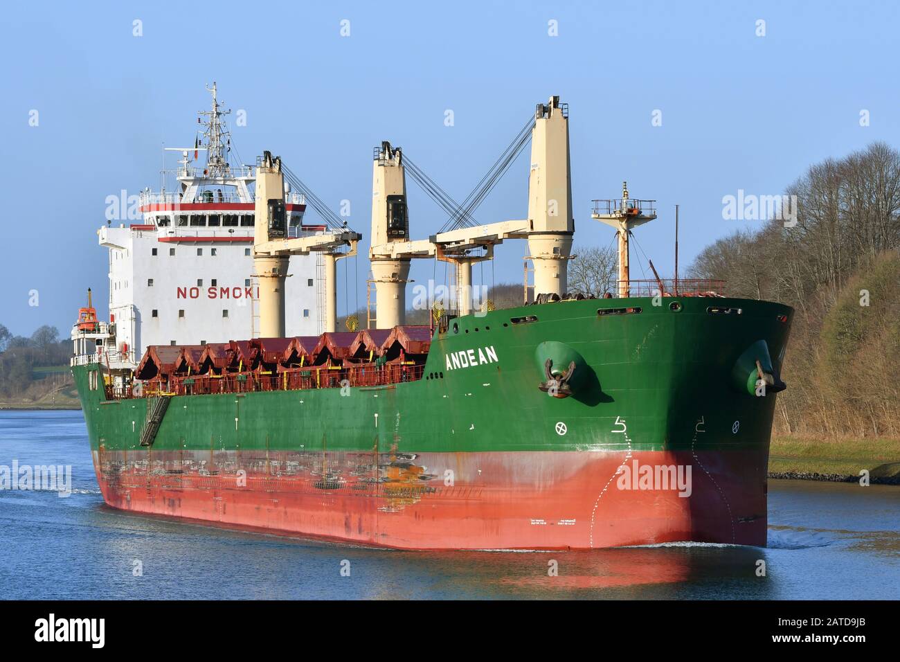 Bulk carrier laker ship hi-res stock photography and images - Alamy