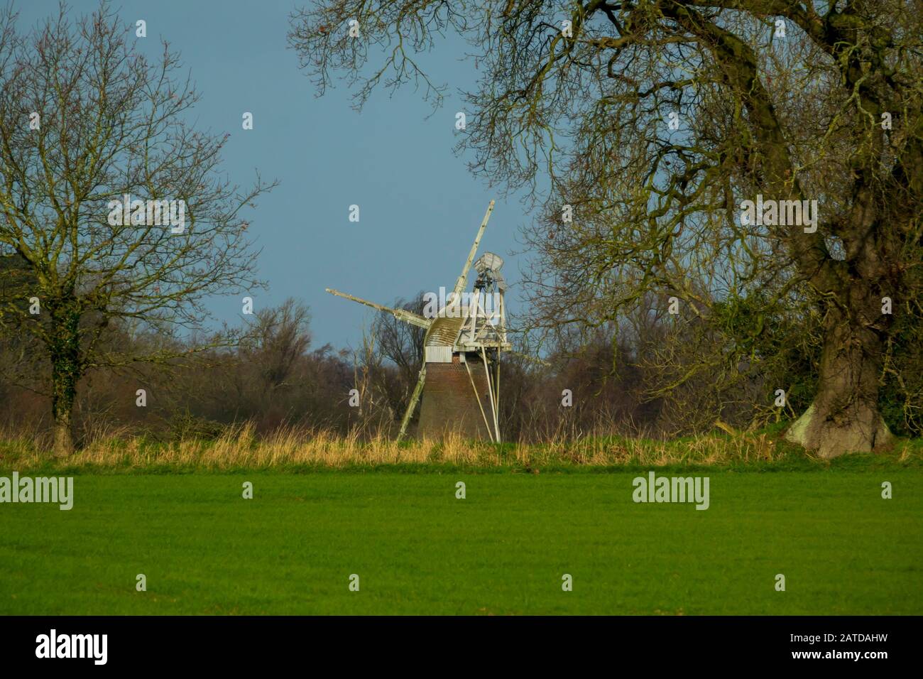Turf Fen Drainage wind Mill Stock Photo - Alamy
