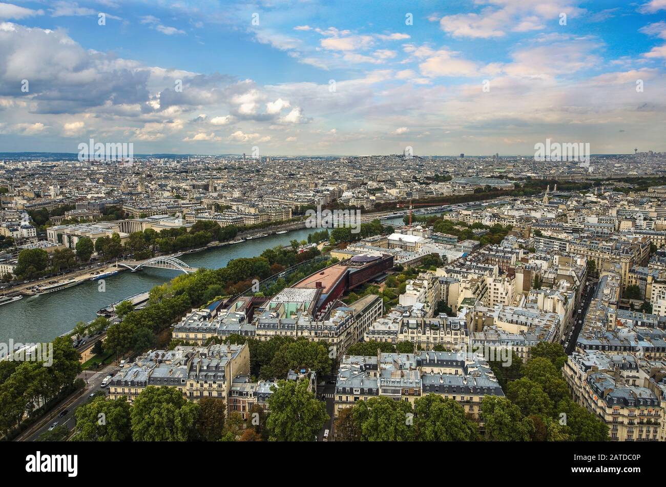 Sena river hi-res stock photography and images - Alamy