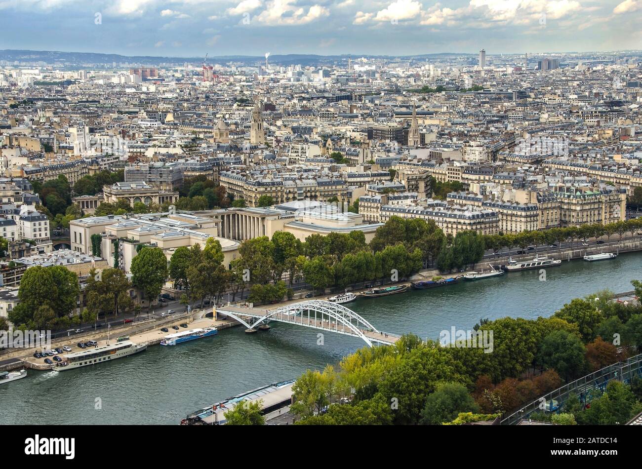 Sena river parís france europe hi-res stock photography and images - Alamy