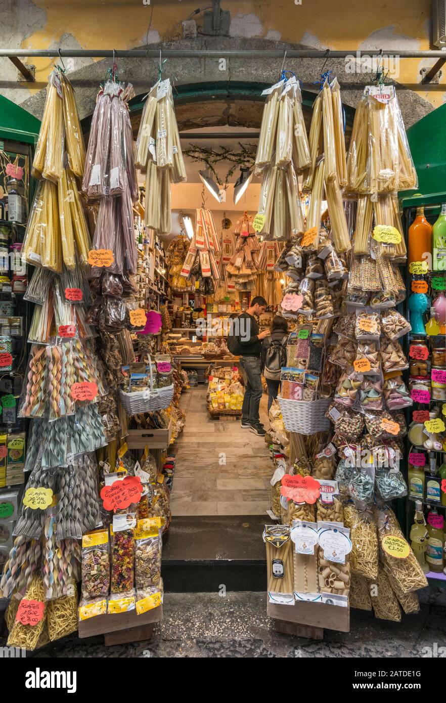 Pasta display hi-res stock photography and images - Alamy