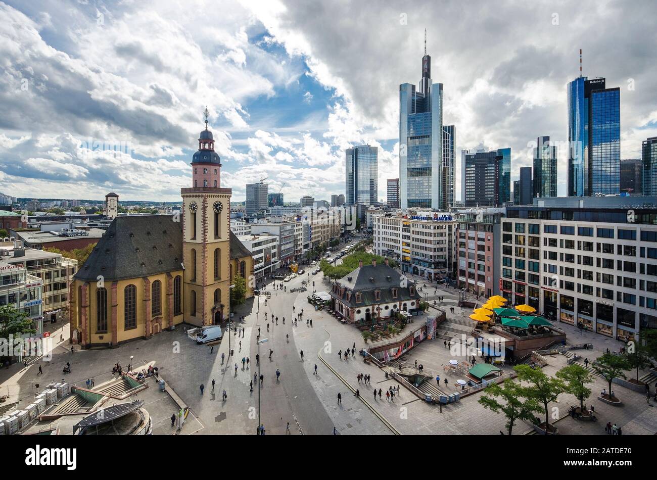 The römerberg frankfurt aerial hi-res stock photography and images - Alamy