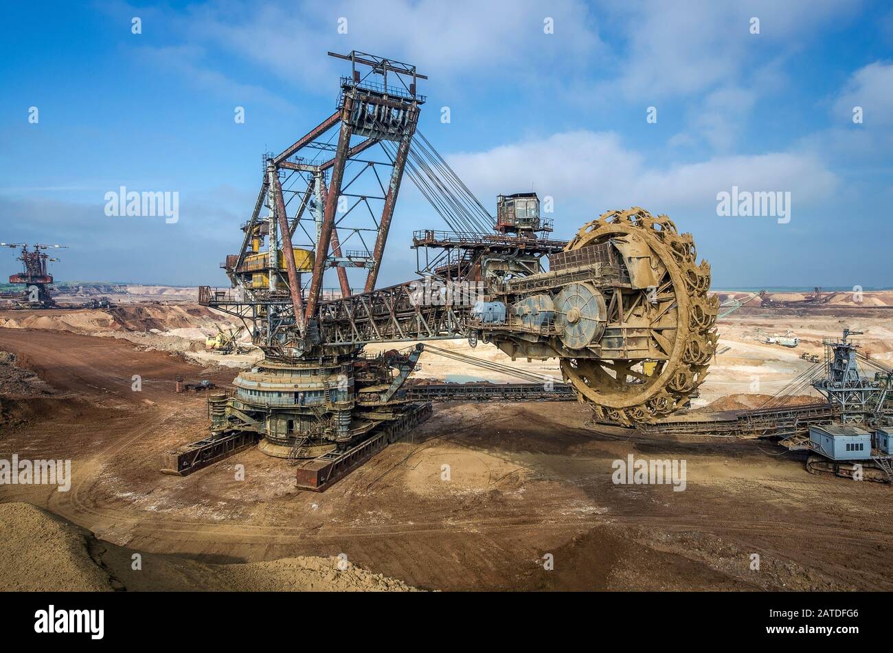 Biggest excavator in the world working, Bagger 228, Ukraine. Big mine ...